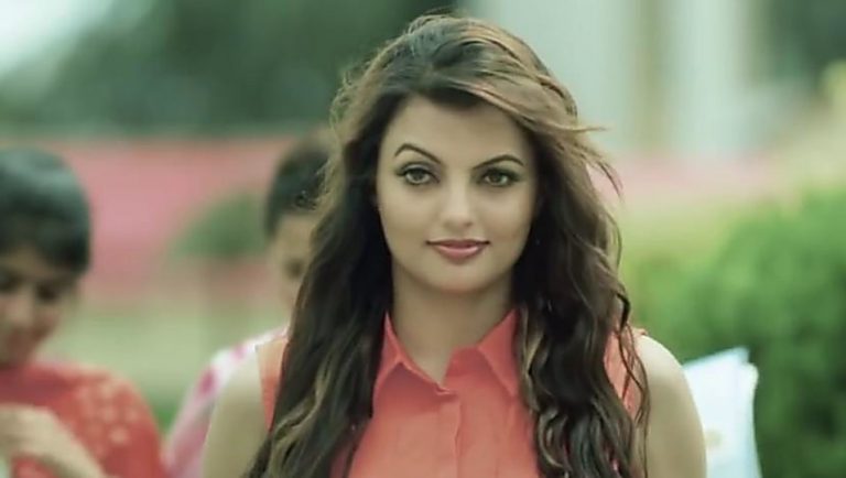 Jaismeen Jassi (Singer) Age, Height, Weight, Net Worth & Bio - CelebrityHow